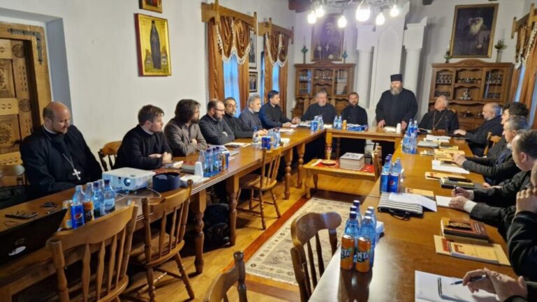 Întâlnire a Societăţii Bibliştilor Ortodocşi Români la Mănăstirea ...