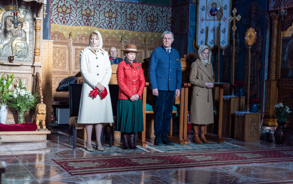 Prezență regală la Sfânta Liturghie săvârșită de IPS Părinte Timotei ...